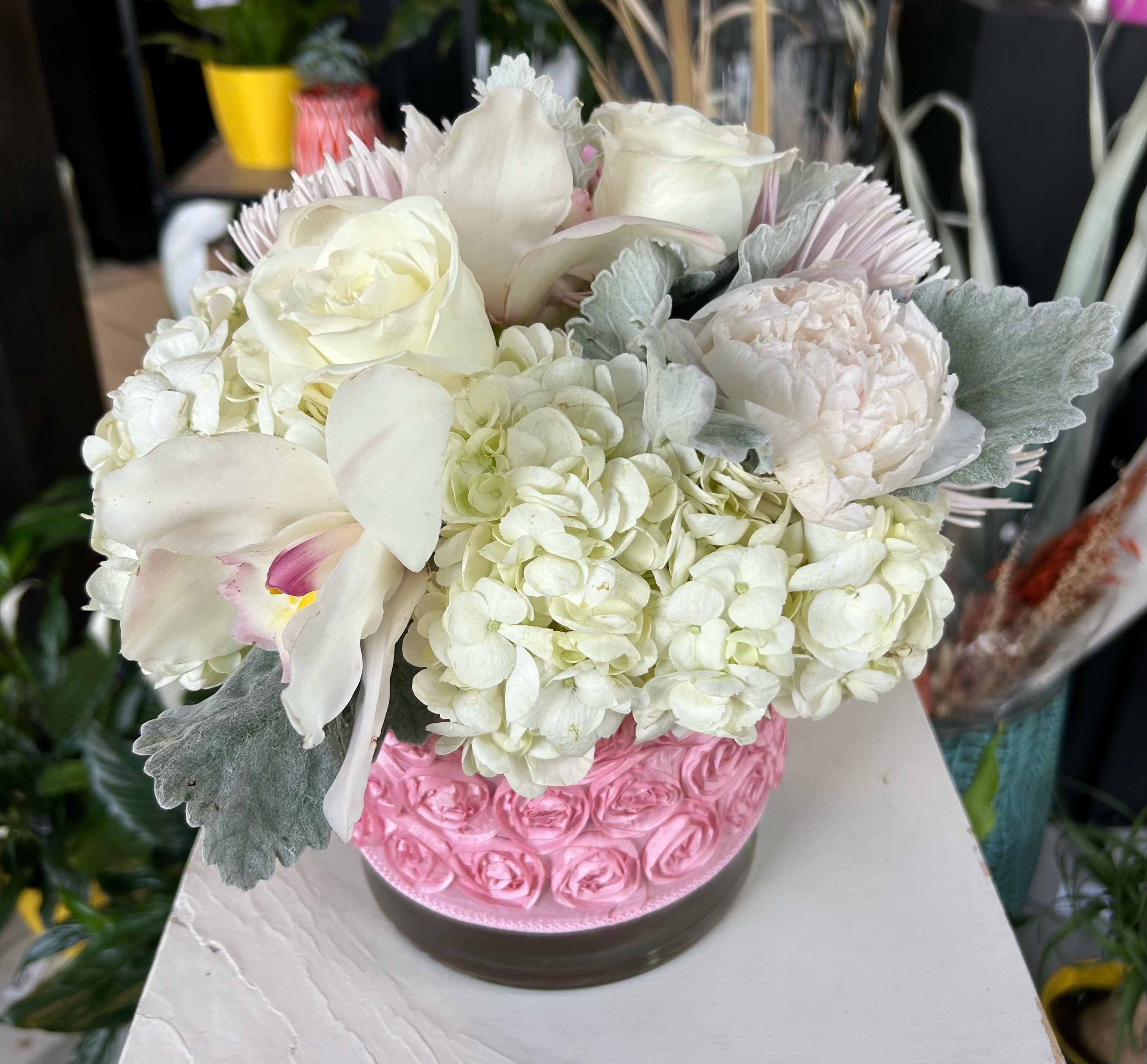 Pastel Blooms – Ottawa Flowers Inc.