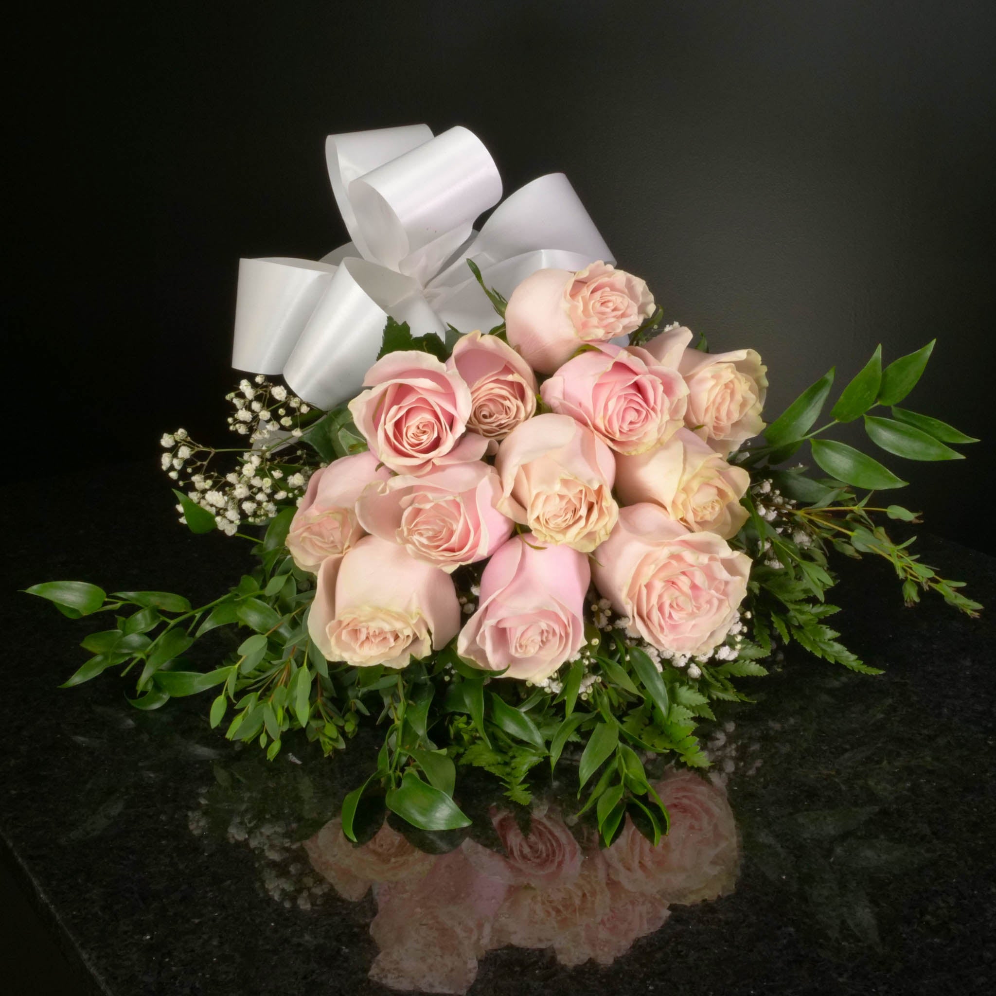 Blush Pink Roses – Ottawa Flowers Inc.