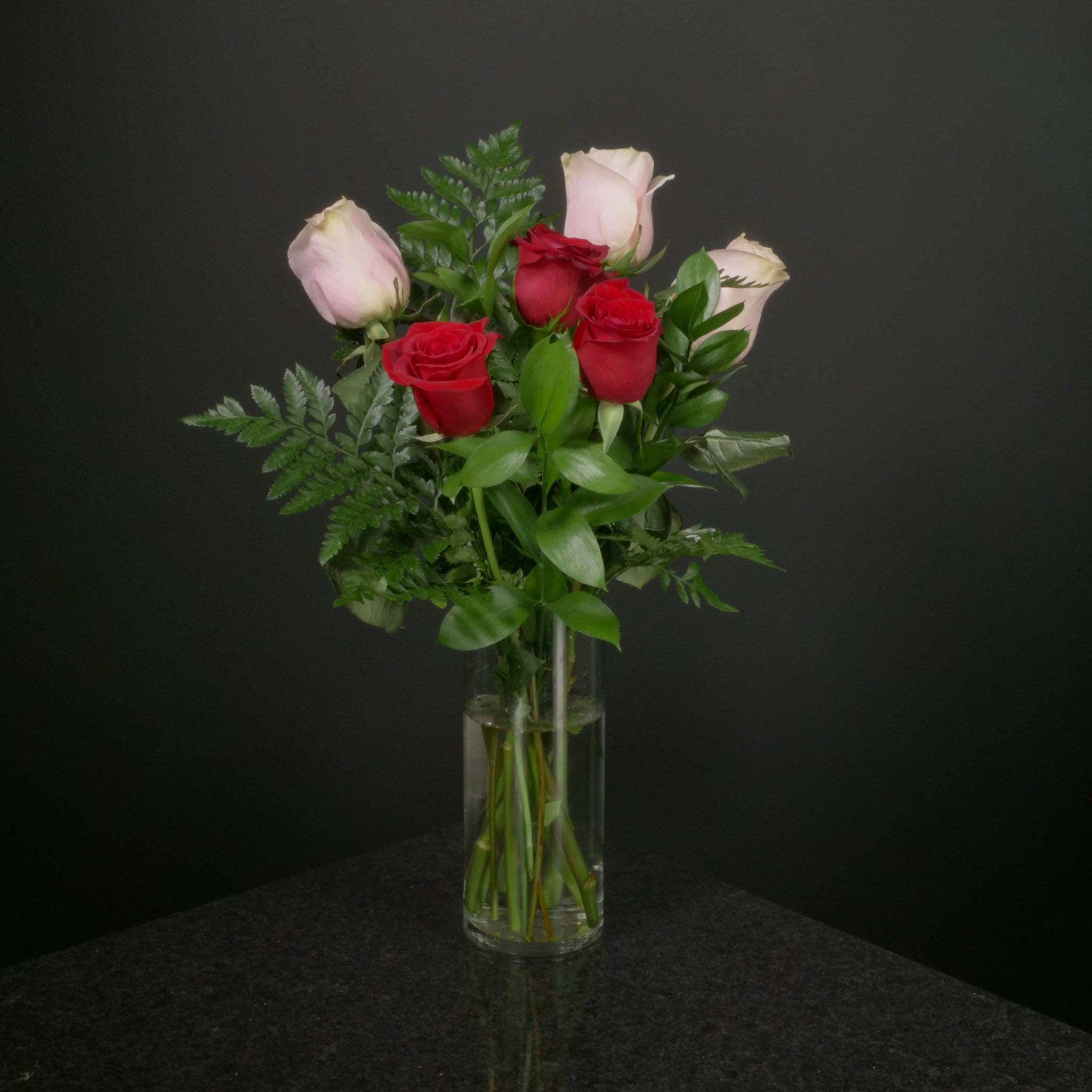 Red & Blush Pink Roses – Ottawa Flowers Inc.
