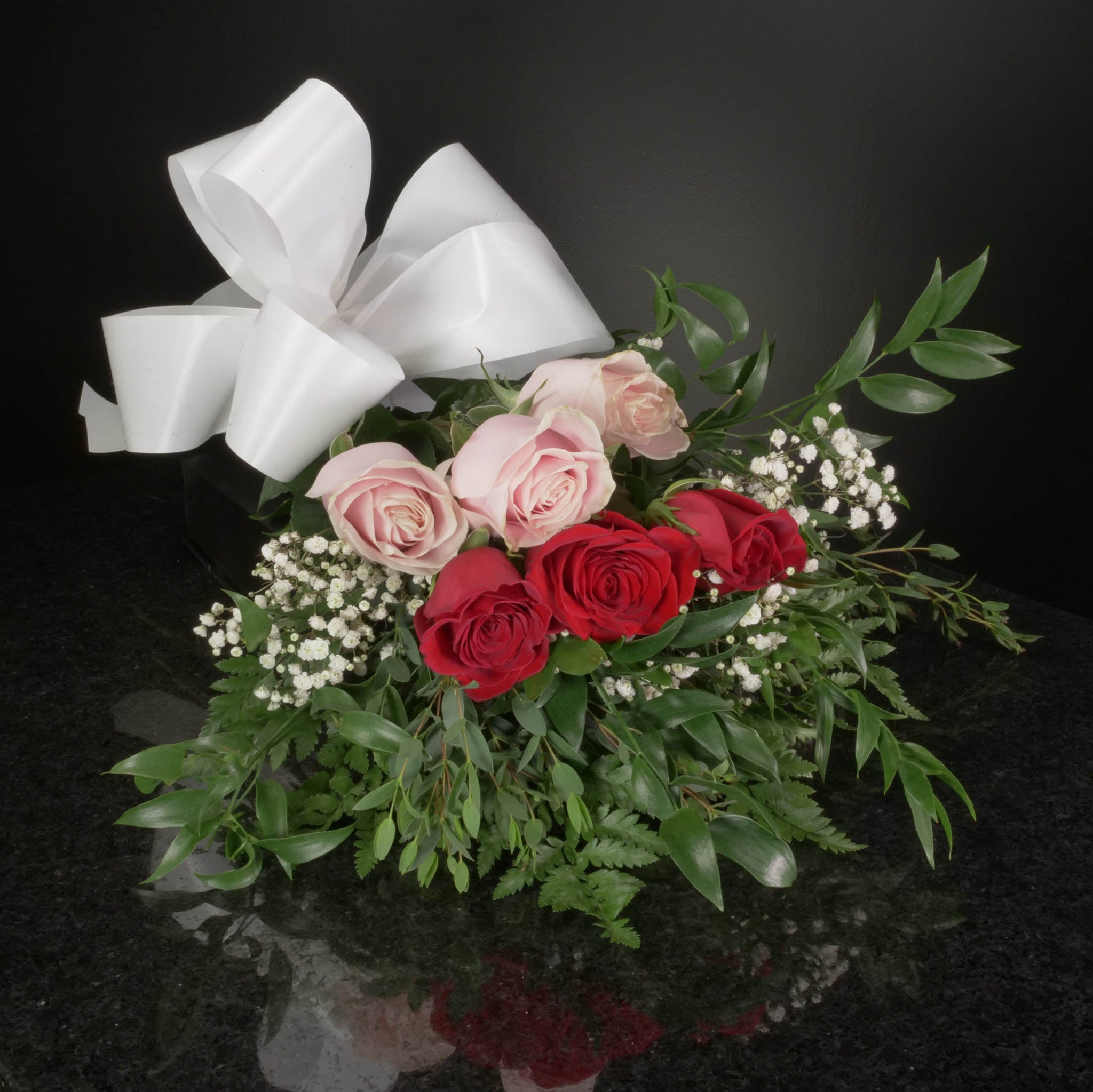Red & Blush Pink Roses – Ottawa Flowers Inc.