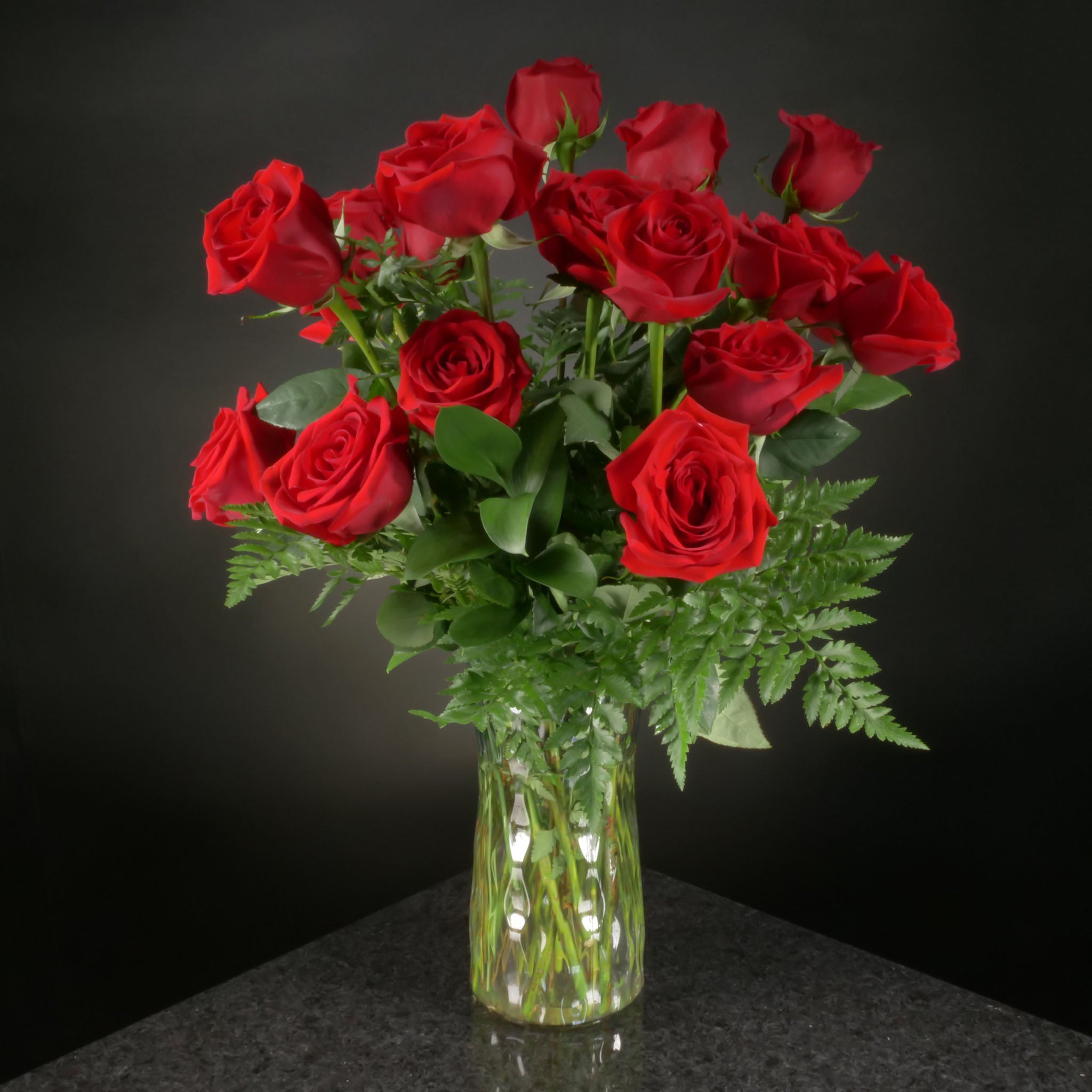 Red Roses – Ottawa Flowers Inc.