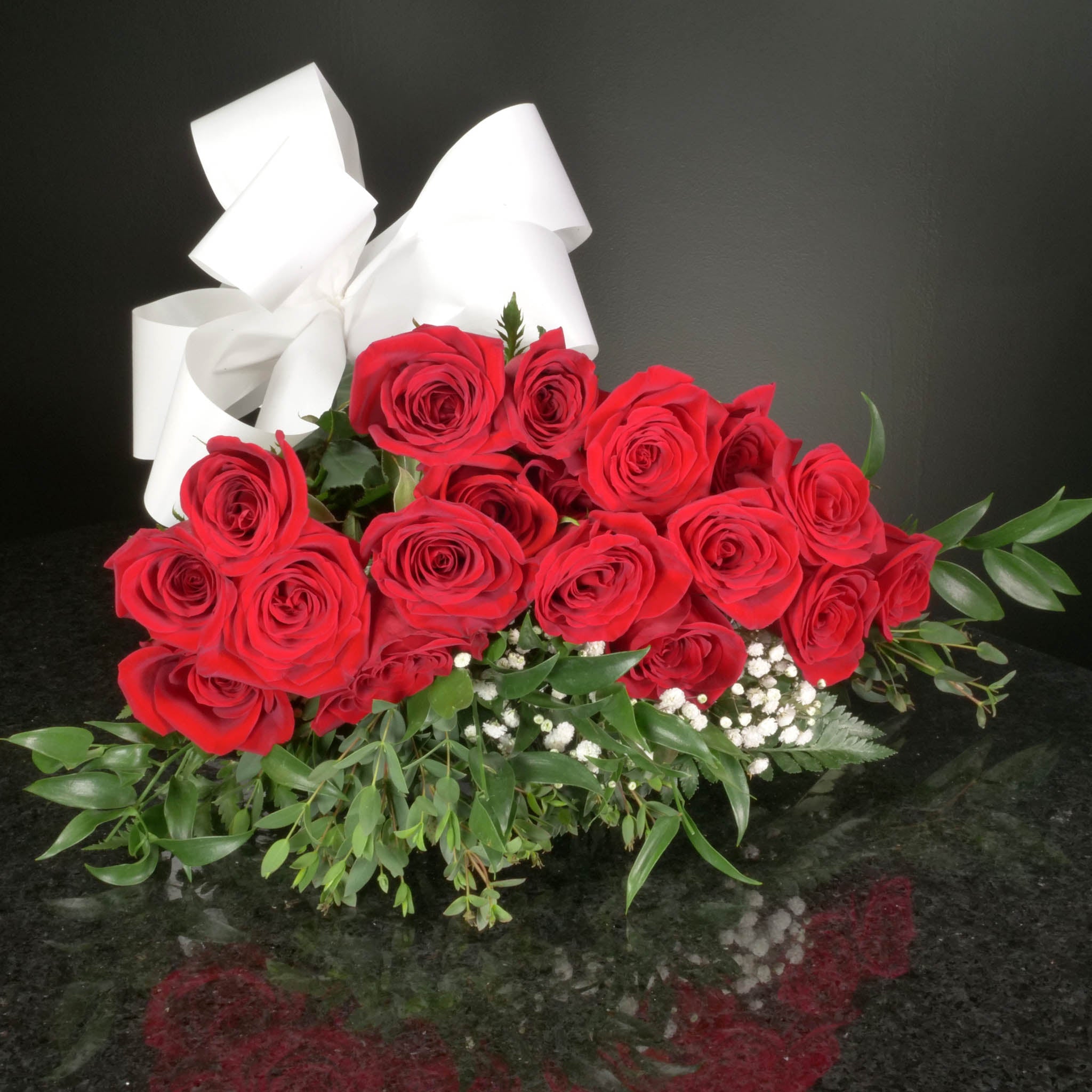 Red Roses – Ottawa Flowers Inc.