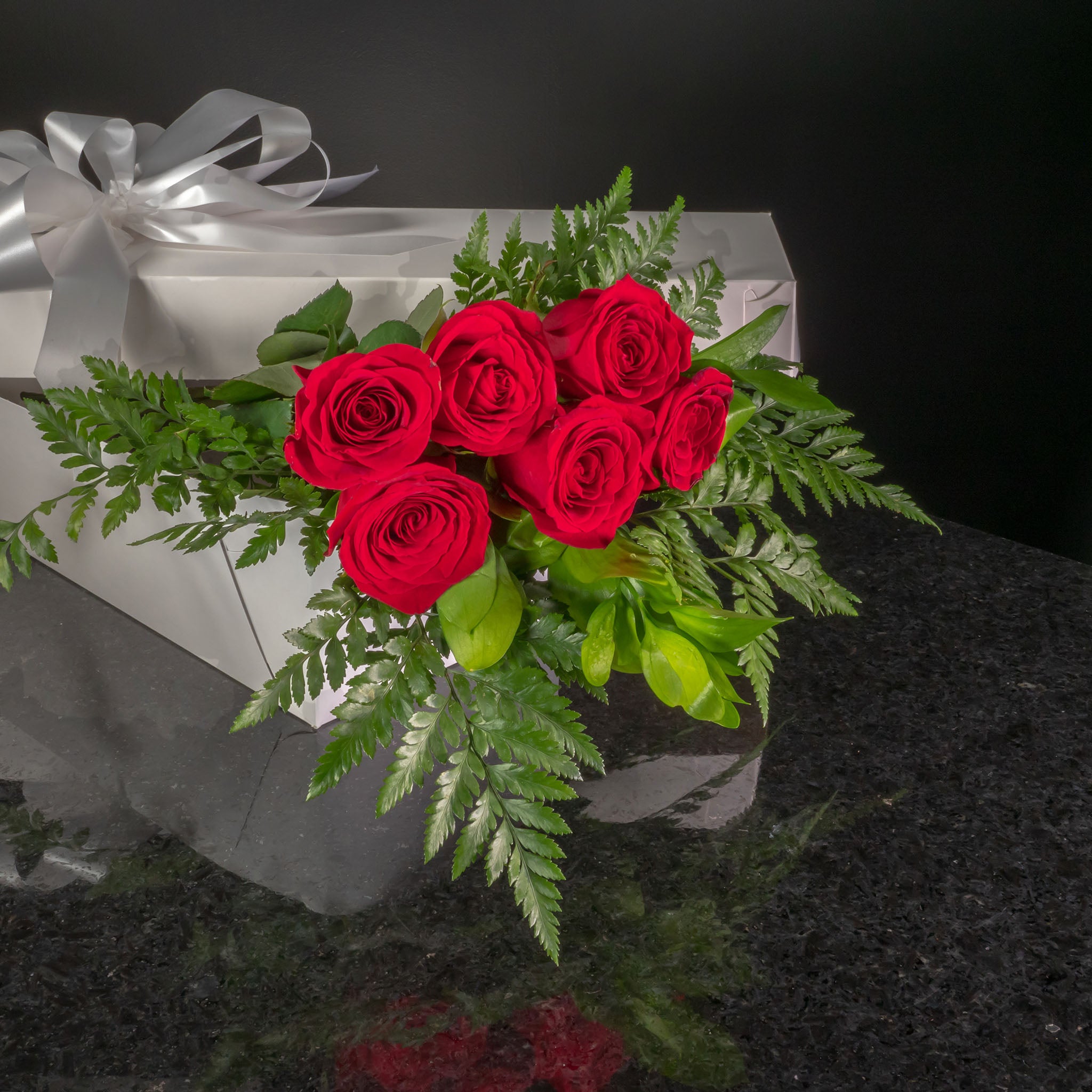 Red Roses – Ottawa Flowers Inc.
