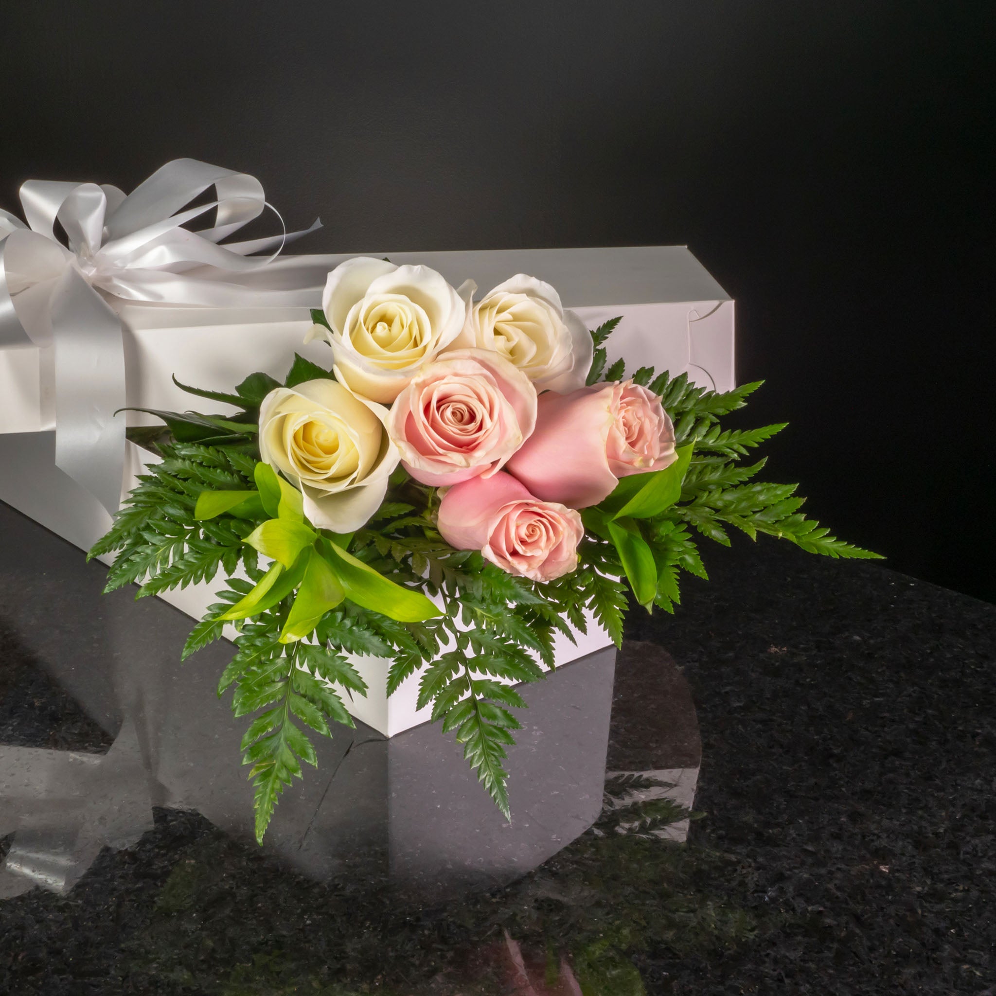 White & Blush Pink Roses – Ottawa Flowers Inc.