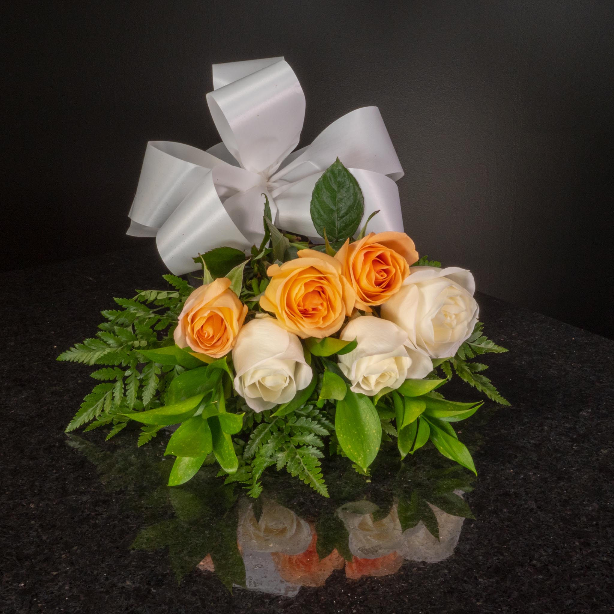 White & Peach Roses – Ottawa Flowers Inc.