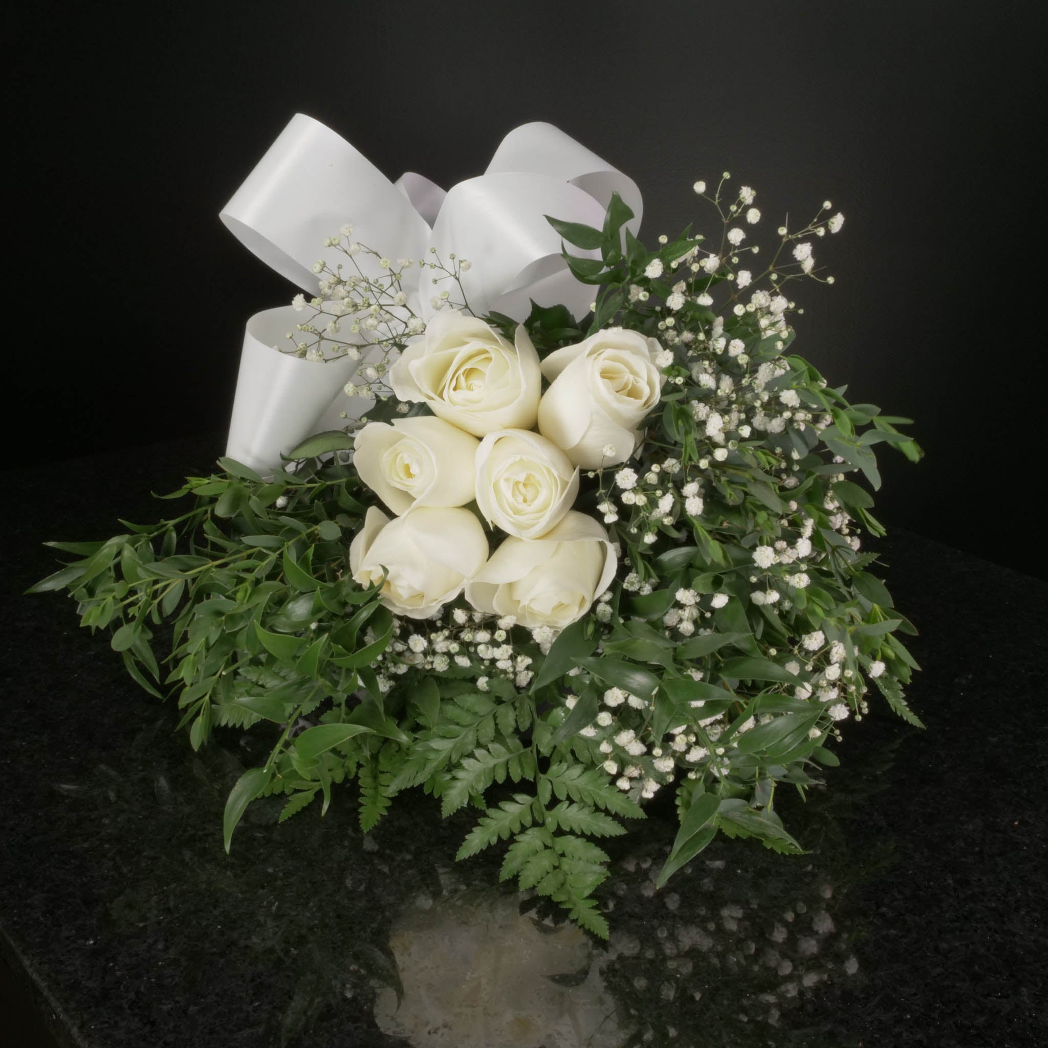 White Roses – Ottawa Flowers Inc.