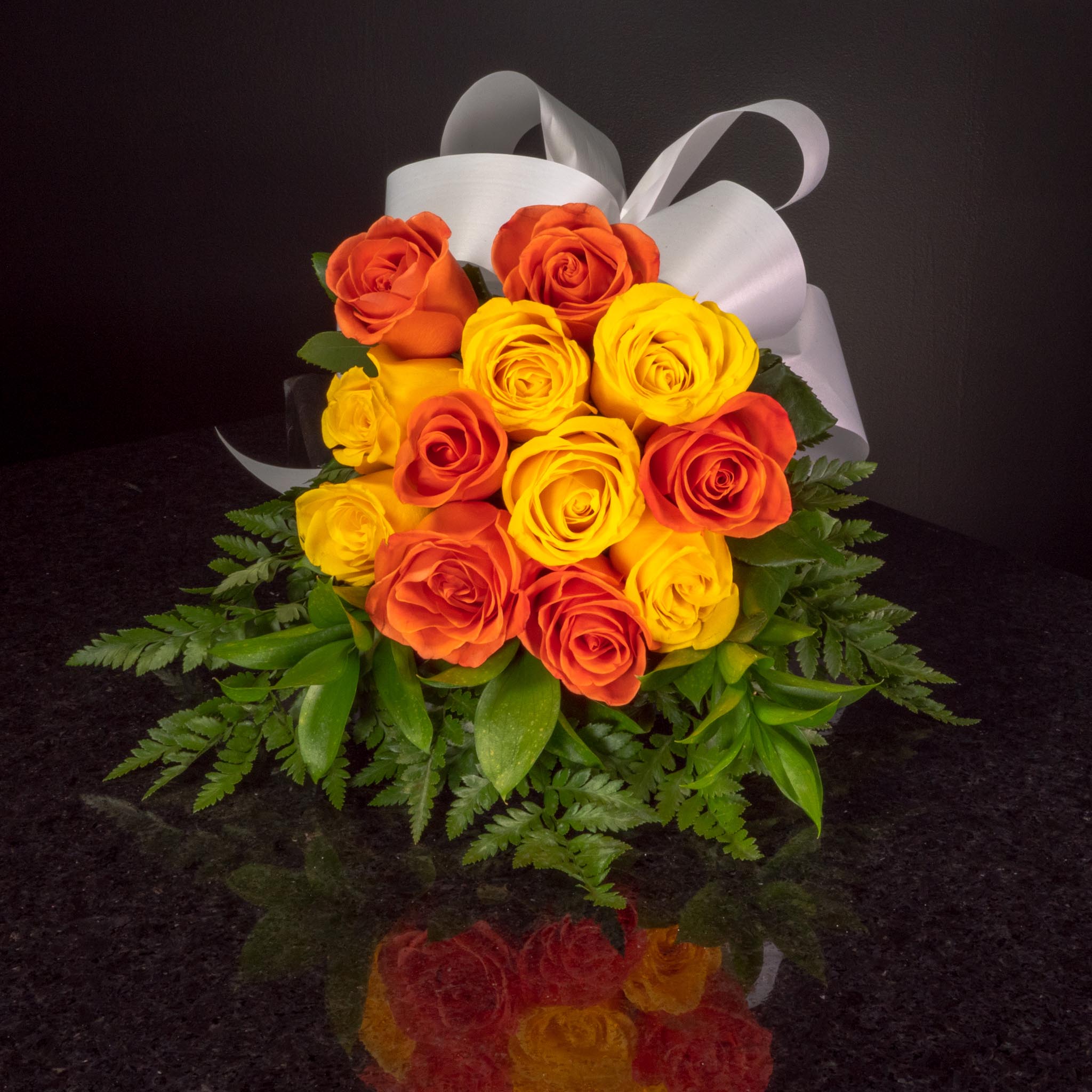 Yellow & Orange Roses – Ottawa Flowers Inc.
