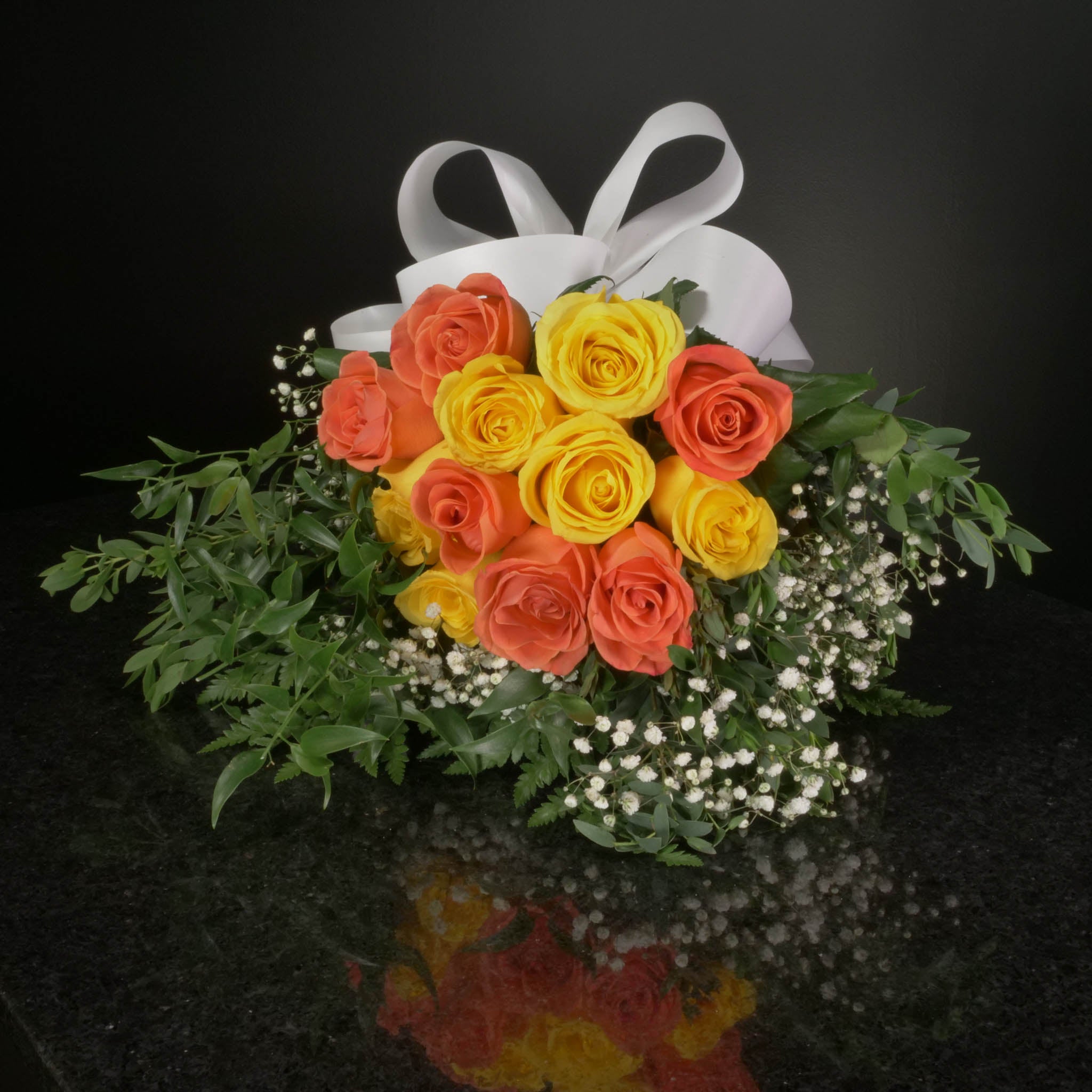 Yellow & Orange Roses – Ottawa Flowers Inc.