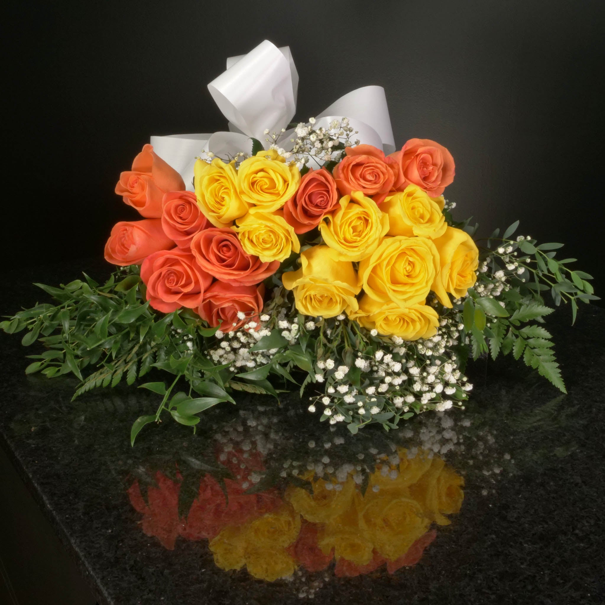 Yellow & Orange Roses – Ottawa Flowers Inc.