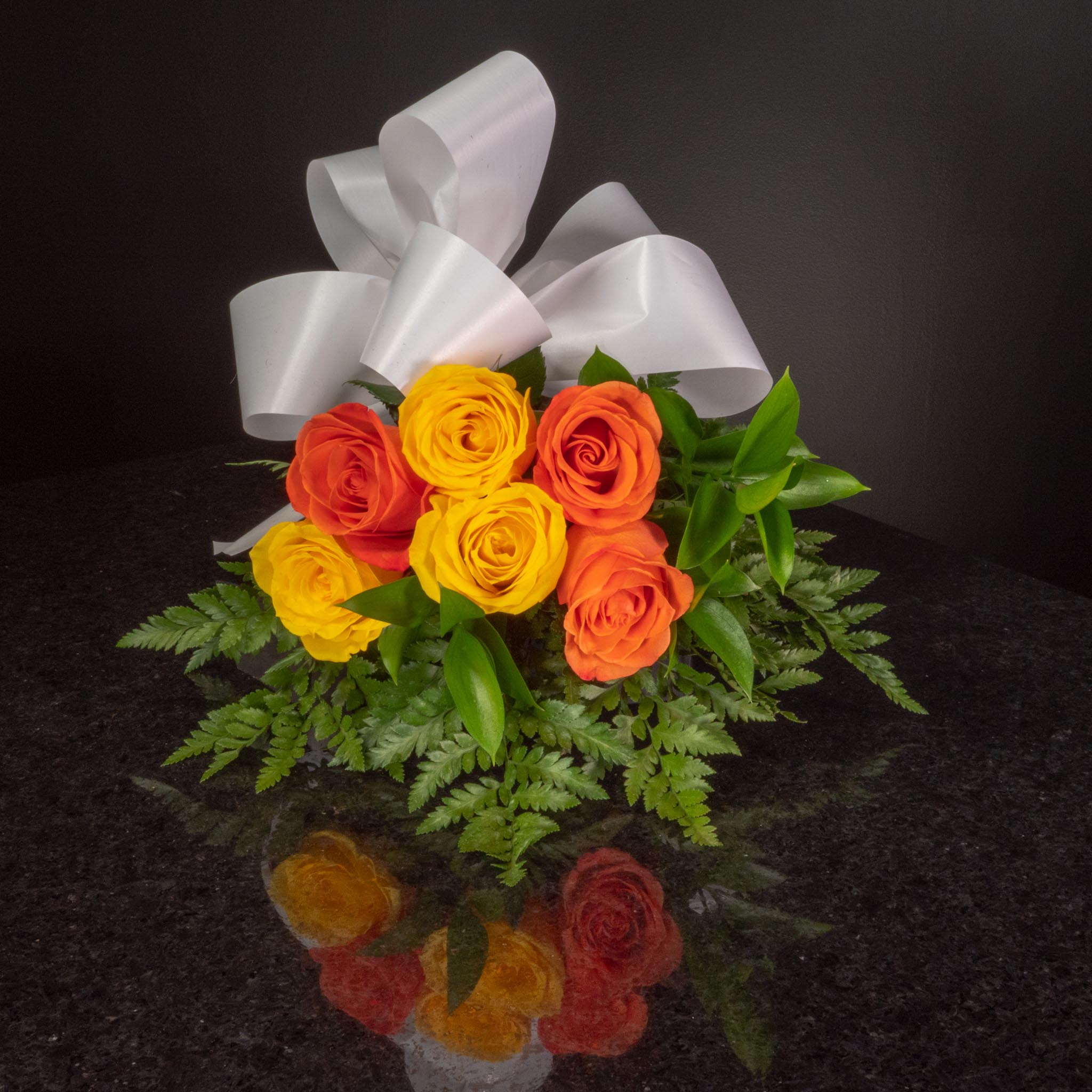 Yellow & Orange Roses – Ottawa Flowers Inc.